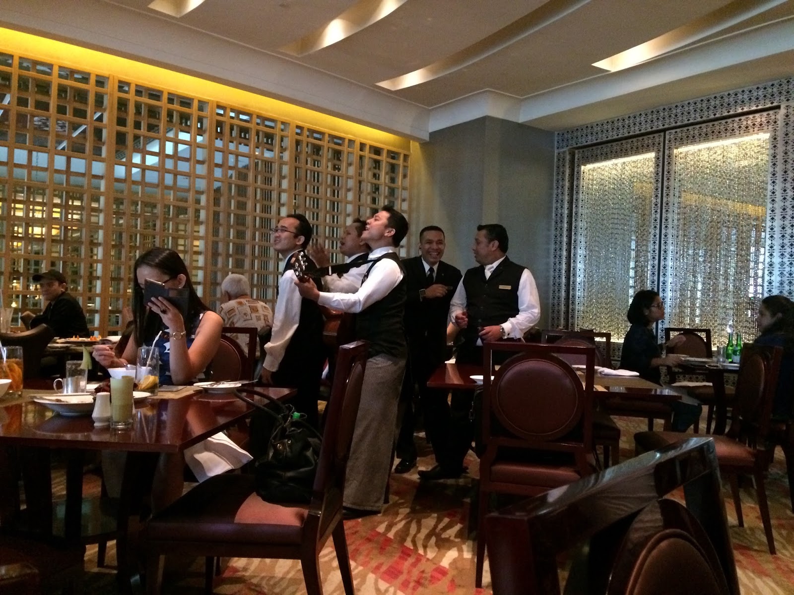 Buffet The Café Hotel Mulia Senayan ~ Lajang Life