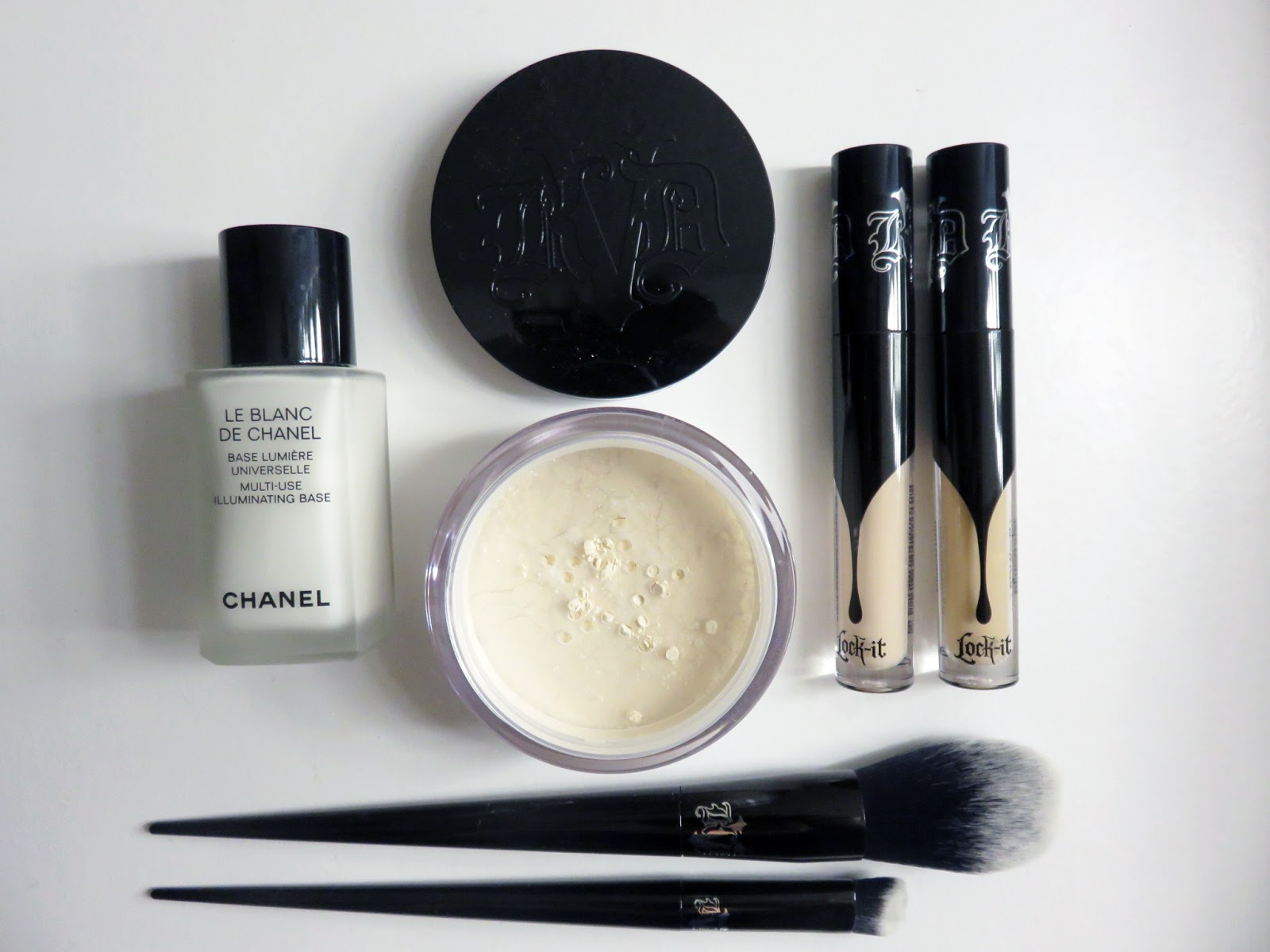 | Review | Kat Von D Lock-It Setting Powder Brush | PRETTY IS MY PROFESSION