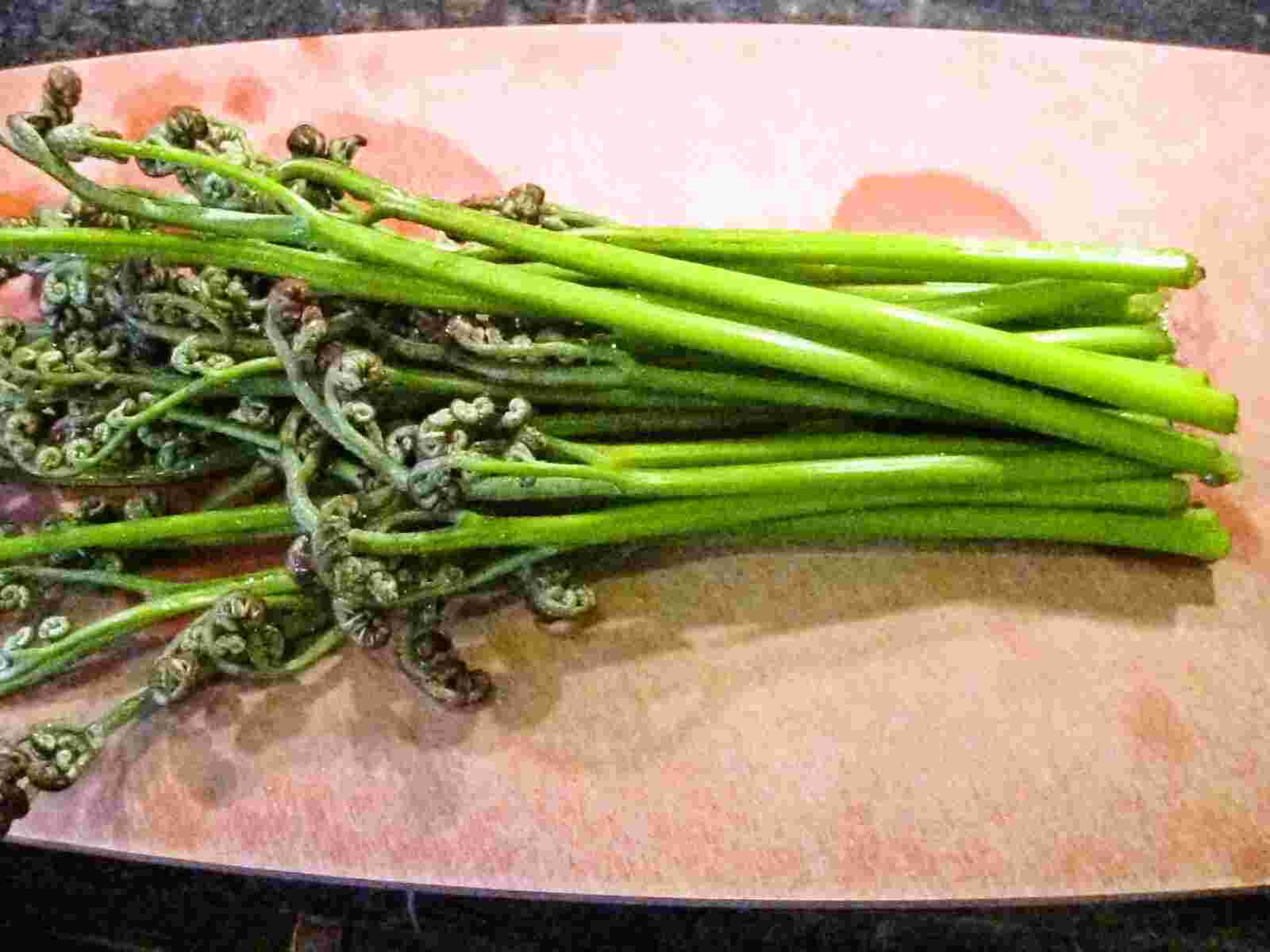 Recipes for Tom: Warabi bracken prep