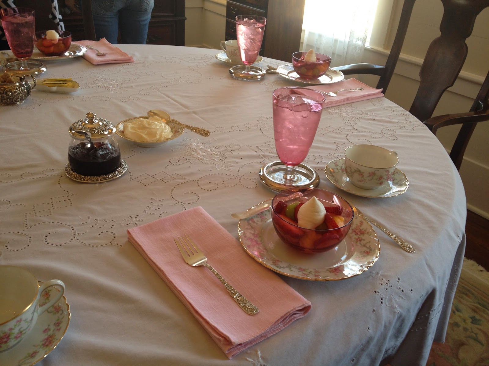 Art's The Answer!: Tea and Da Vinci...only in Texas!