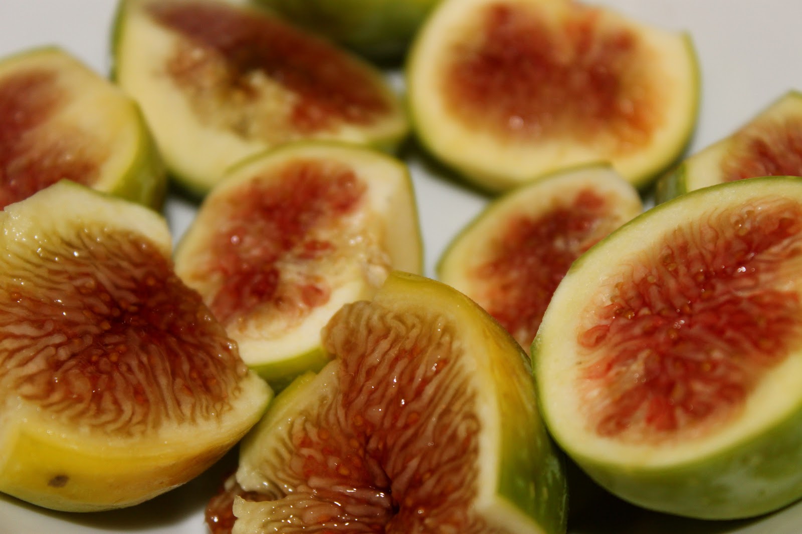 Domestic Divas Blog: Grilled Figs with Honey & Thyme