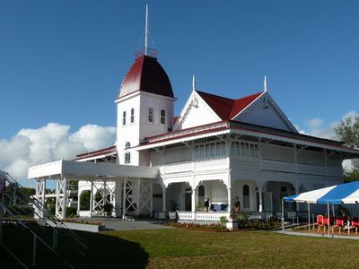The Royal Palace of Tonga & The Monarchy of Tonga: Palace Pictures