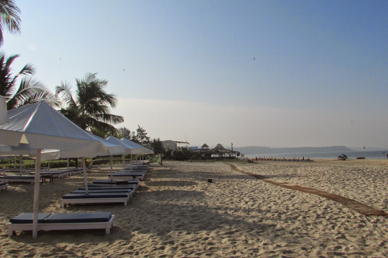 Tales to tell....: Water sports at Mobor Beach, Cavelossim