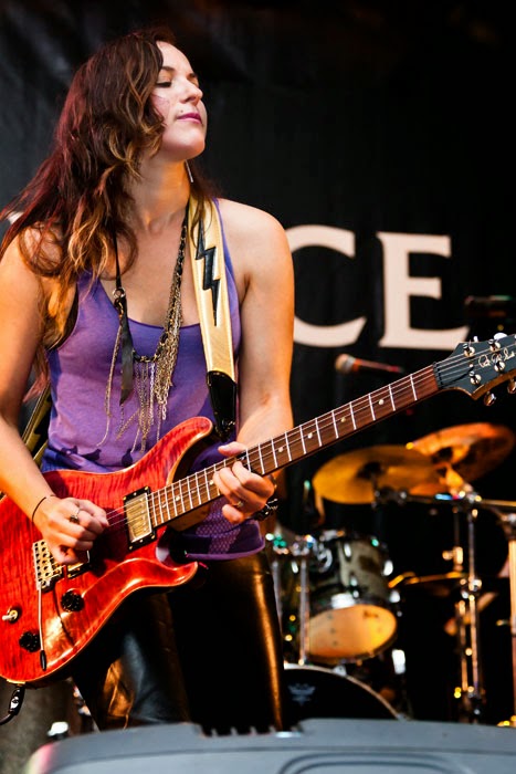 Bman's Blues Report: DONNA GRANTIS - 'If 6 was 9'