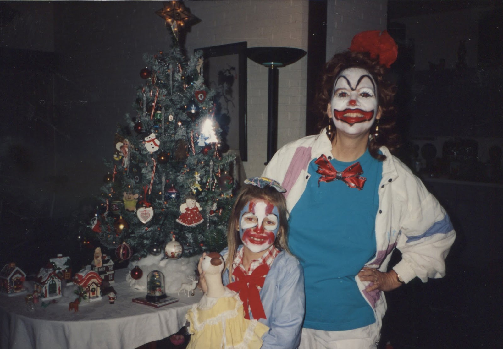 Aleada Aine Siragusa: The Artist as a Clown Part 1: Mother Daughter ...