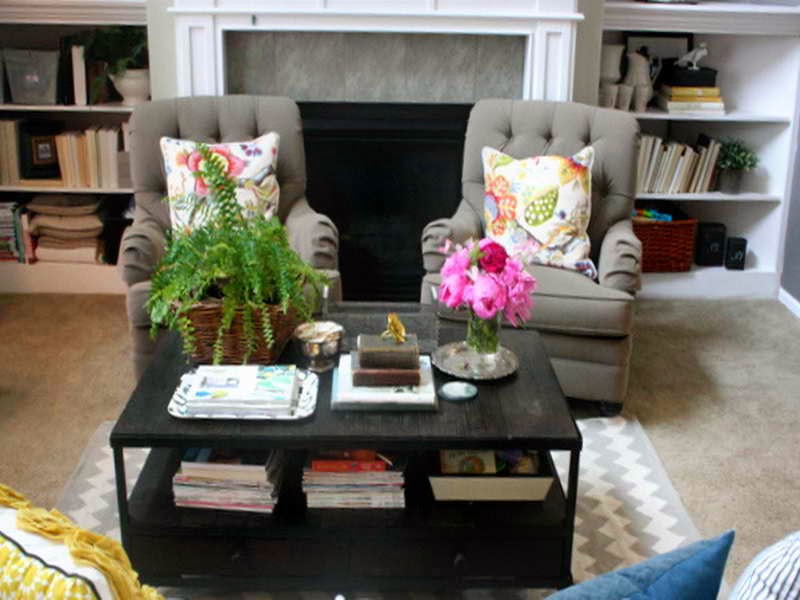 One Hundred Home: Black Coffee Table Decorating Ideas