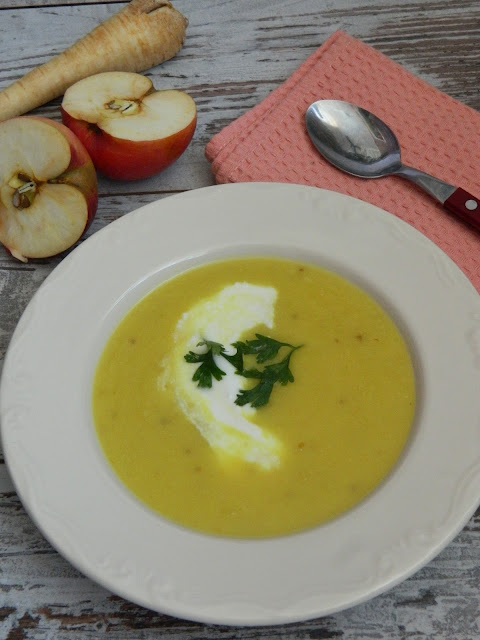 Weekend Passion: Supa crema de pastarnac cu mere