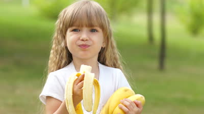 Fun Recreation and Leisure: Eating Bananas Healthy Benefits For Babies