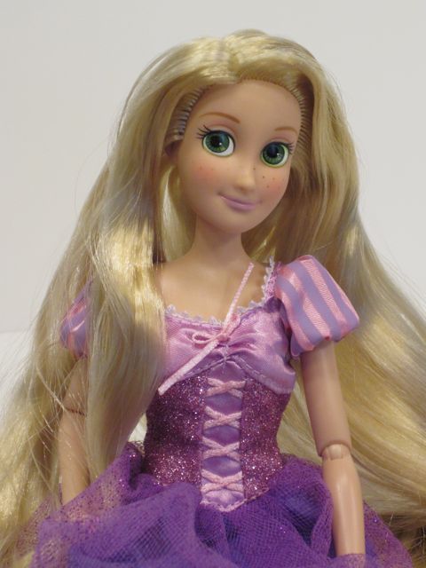 A Review of the 12" Tangled Rapunzel from the Disney Store | The Toy ...
