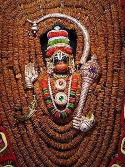 Hanuman Vadamala Count - Story - Significance of Vada Mala for Hanuman ...