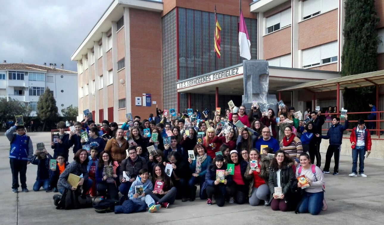 I.E.S. HERMÓGENES RODRÍGUEZ: Andrés Carmona y El IES Hermógenes en El País