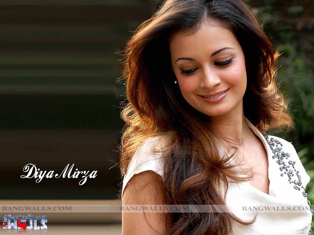 Ihwalls.com | World Of Wallpapers: Diya Mirza Unseen Best | Sizzling ...