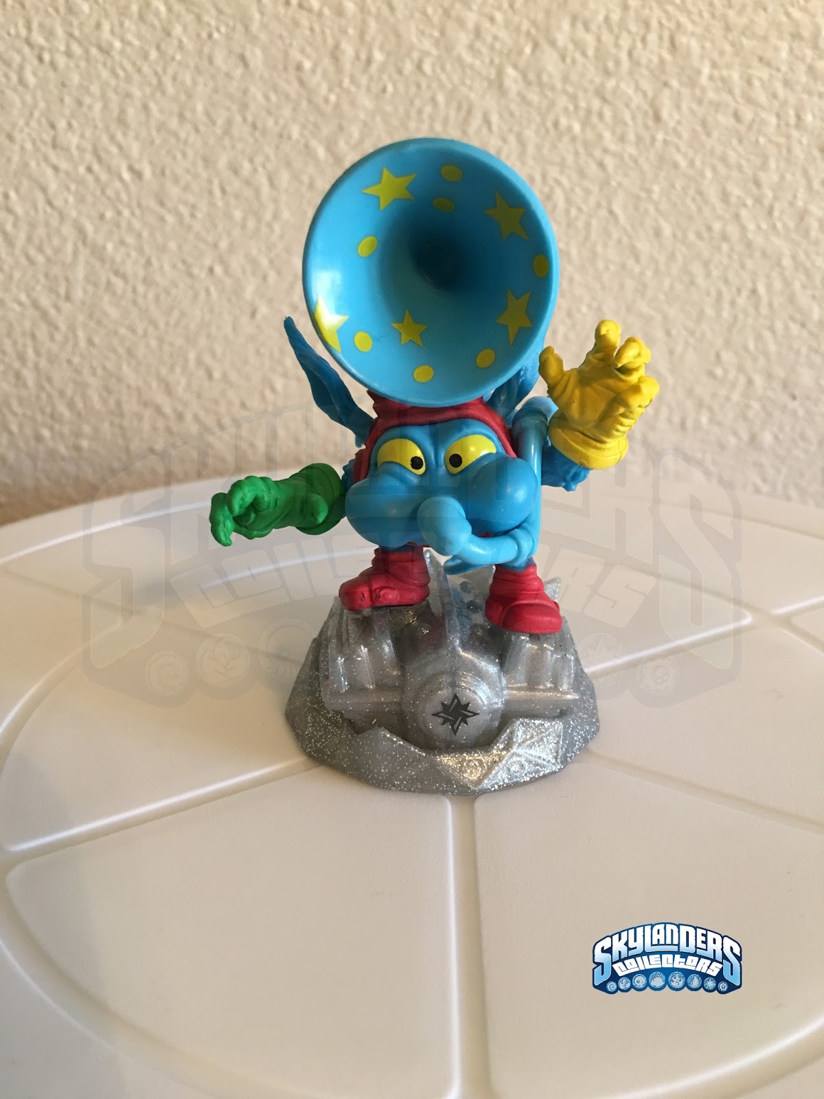 SkyLanders Collectors: Birthday Bash Big Bubble Pop Fizz