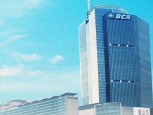 Lowongan Kerja PT Bank Central Asia Tbk - Frontliner BCA Recruitment D3 ...