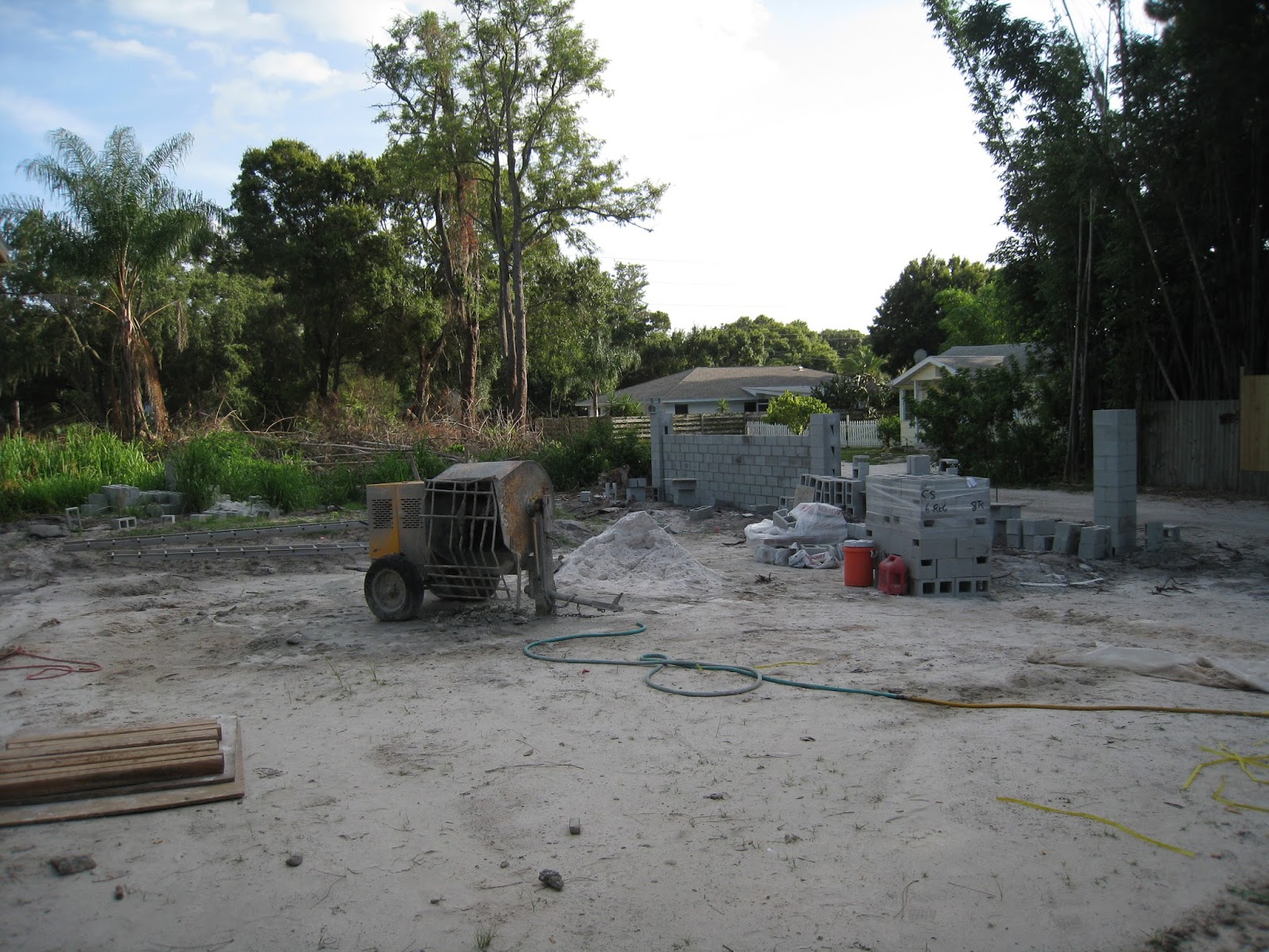 Building My Sand Castle : Walls.