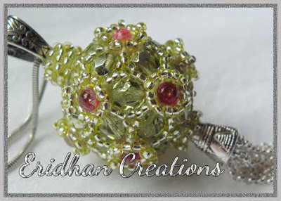 Eridhan Creations - Beading Tutorials: Ornamental beaded balls