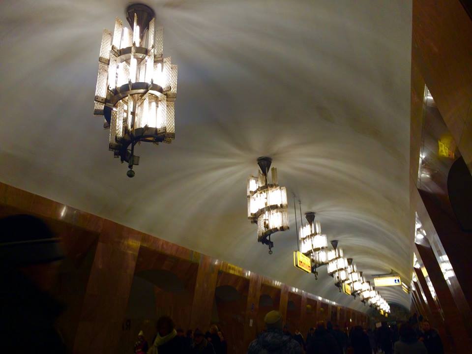 Miss HappyFeet: Discover the Moscow Metro in 3 Simple Steps +10 Tips