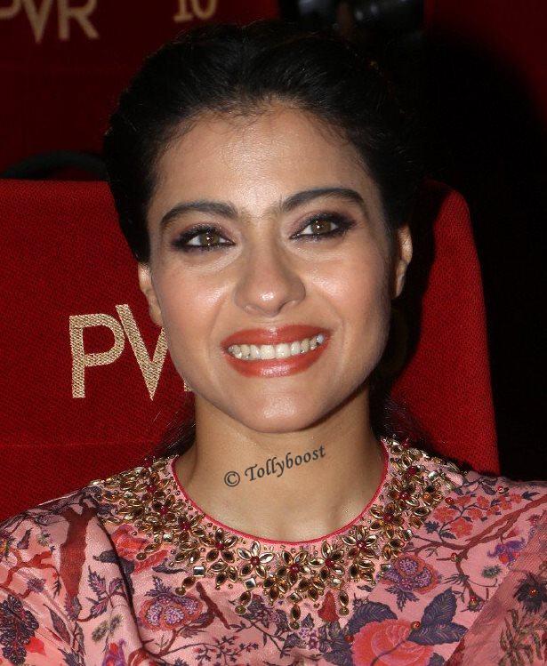 Actress Kajol Mukherjee Smiling Face Closeup Stills Indian Actress ...