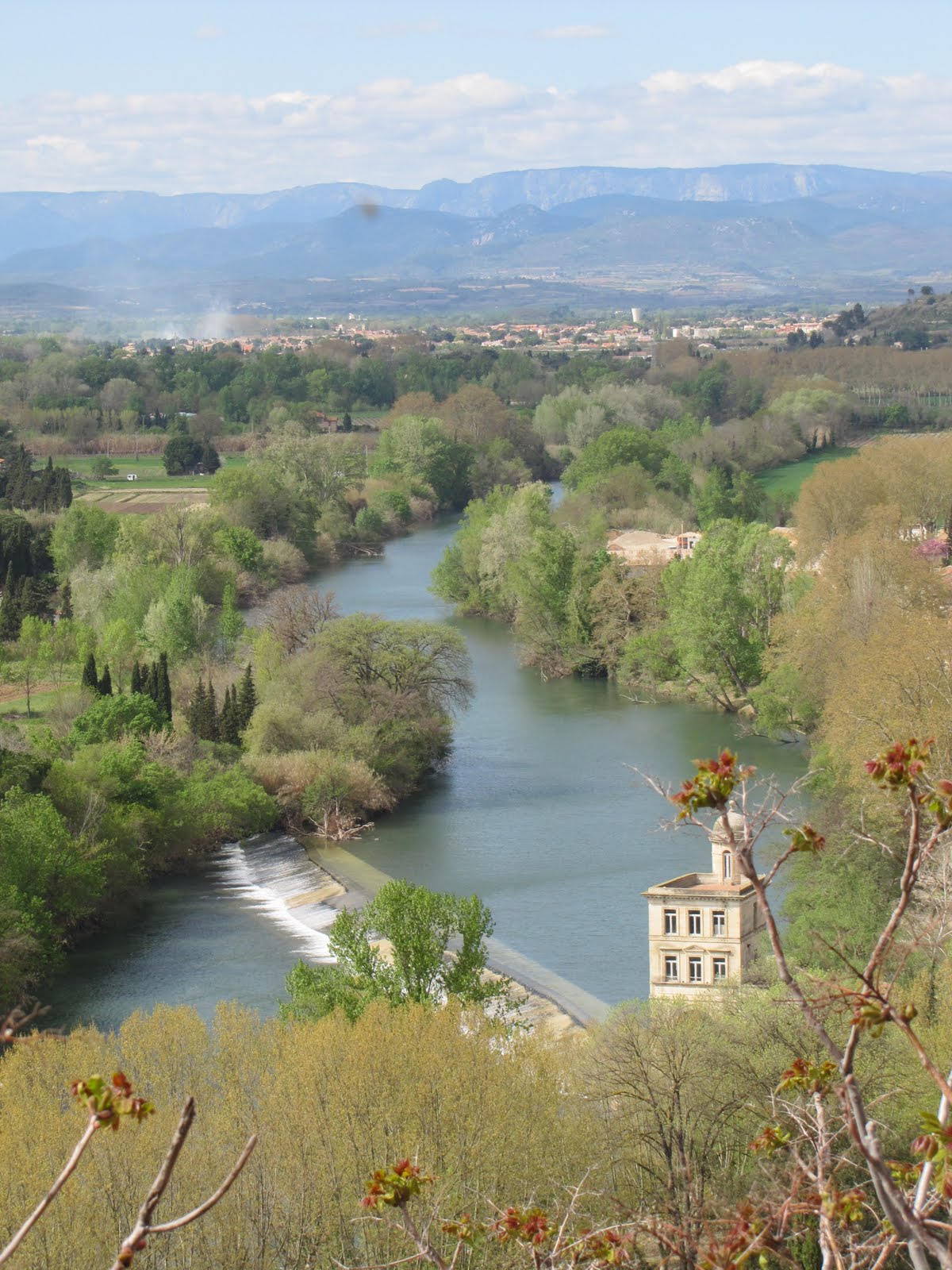 The retired traveller: Béziers: Churches and cell phones