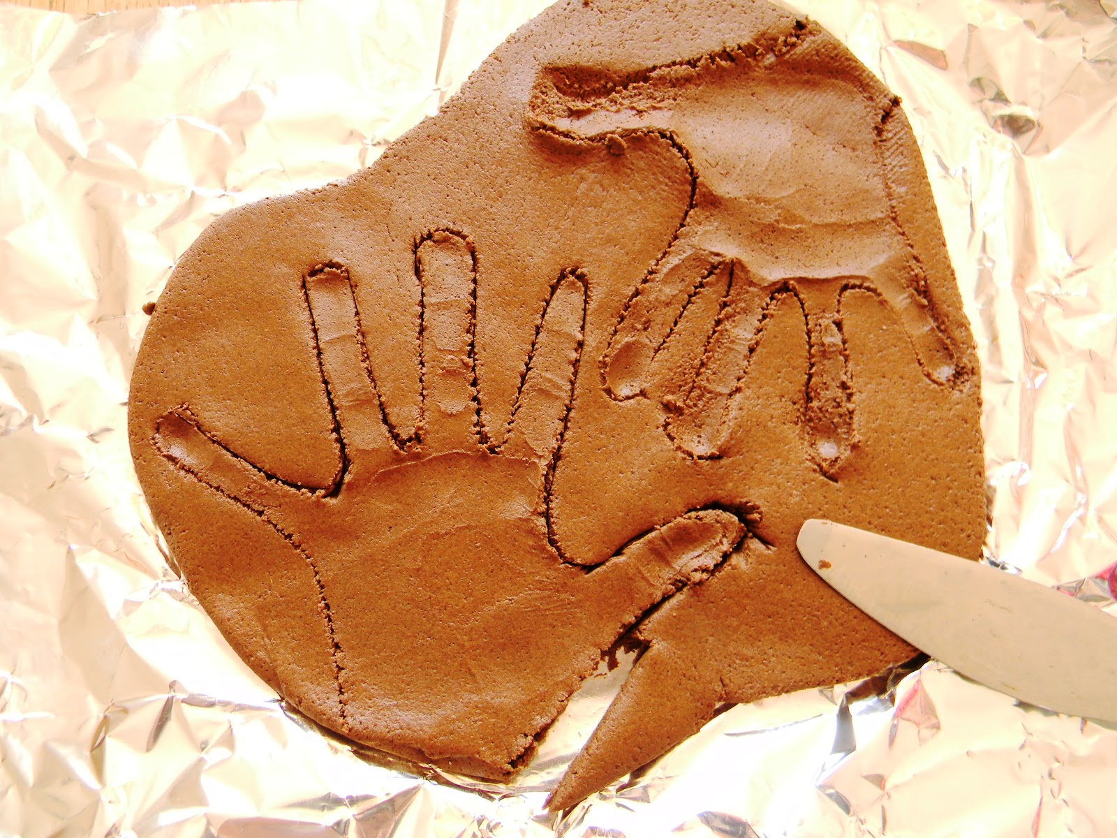 A Nurtured Childhood: keepsake turkeys from cinnamon clay