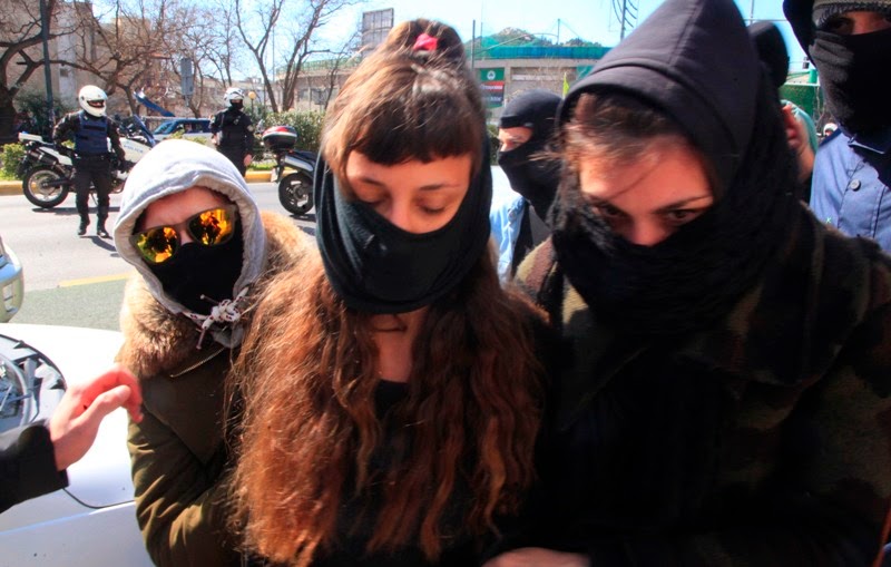 ΕΤΣΙ ΕΙΝΑΙ Η ΑΓΓΕΛΙΚΗ ΤΟΥ ΞΗΡΟΥ ΠΟΥ ΤΗΝ ΕΠΙΑΣΑΝ ΣΗΜΕΡΑ... ΣΤΟ ΠΑΤΡΙΚΟ ...