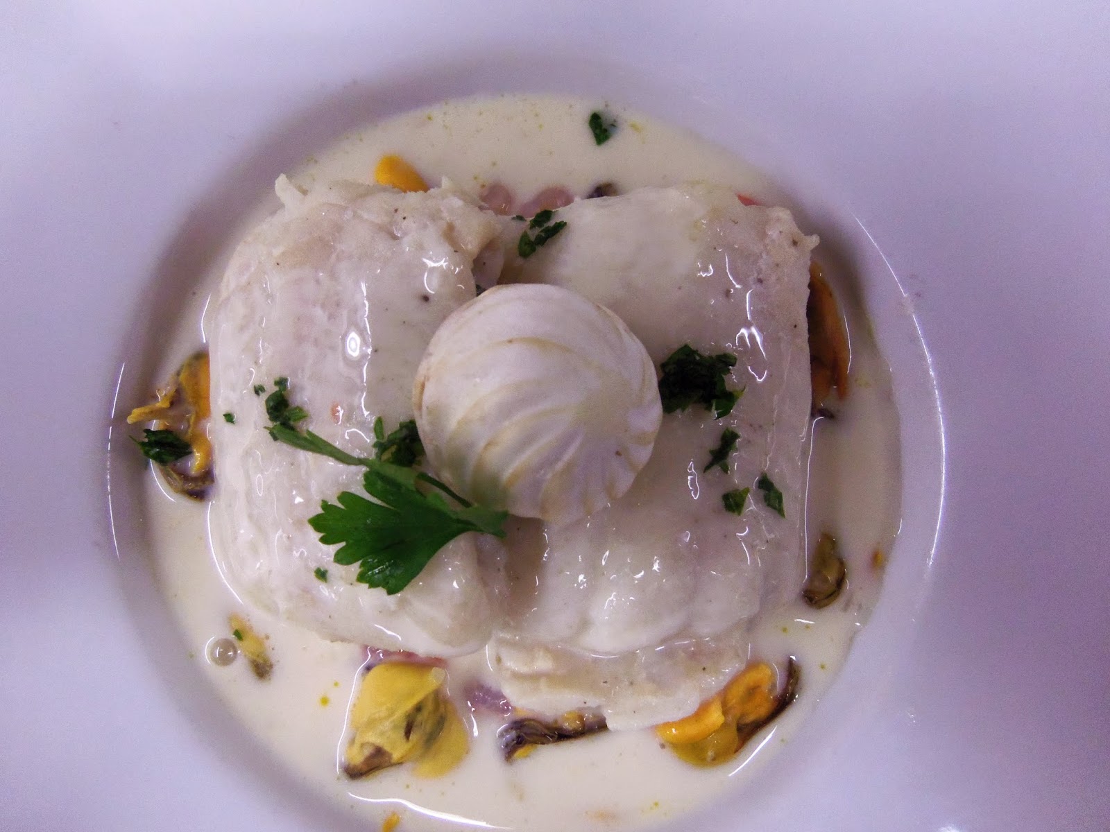 Un plat, une histoire: filet de merlan Dieppoise sur une julienne de ...