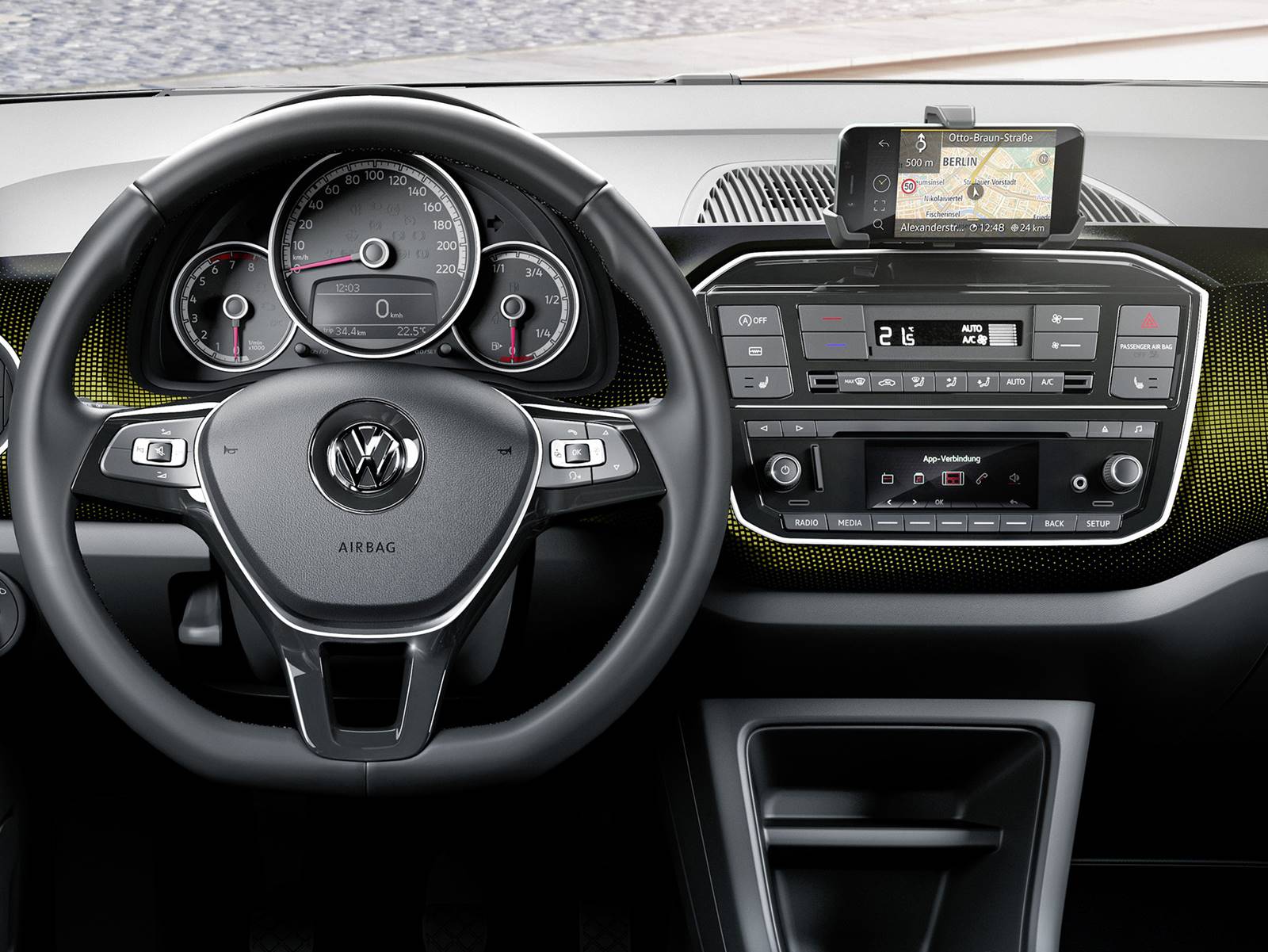 Volkswagen Up!: facelift, novo interior e melhorias em 2017 | CAR.BLOG.BR