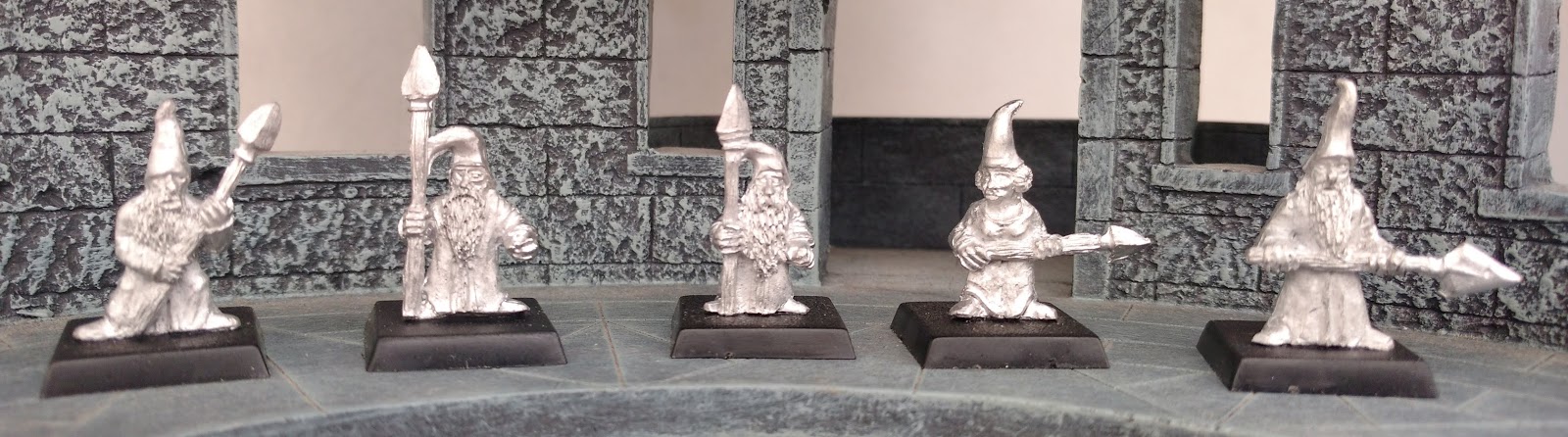 Varchilde's Vault: Cool Stuff: Gnomes!