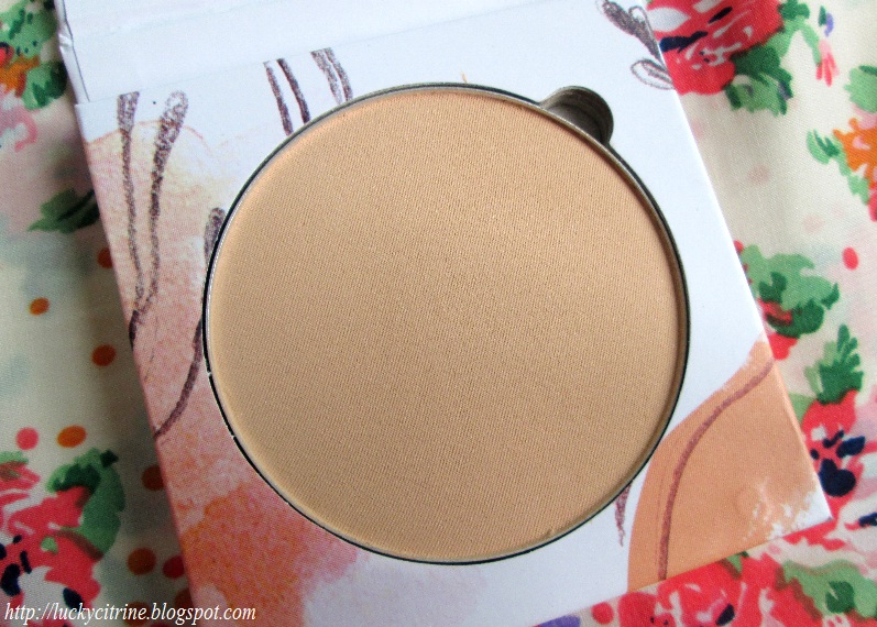 Lucky Citrine: Ellana Pressed Mineral Powder Foundation in Chai Tea Latte