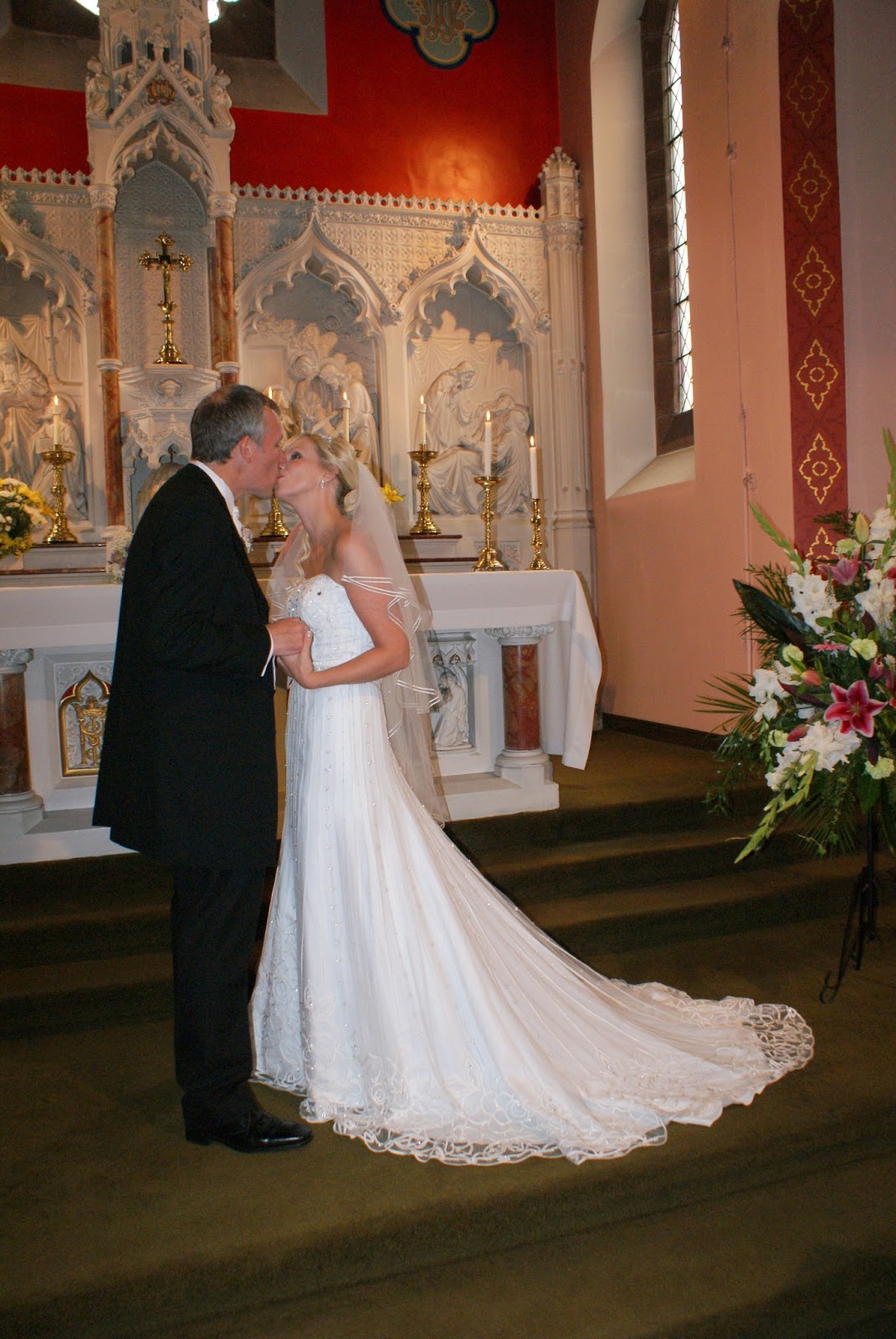 Wedding World Photography: Holy Family Church - Cronton - Blundells ...