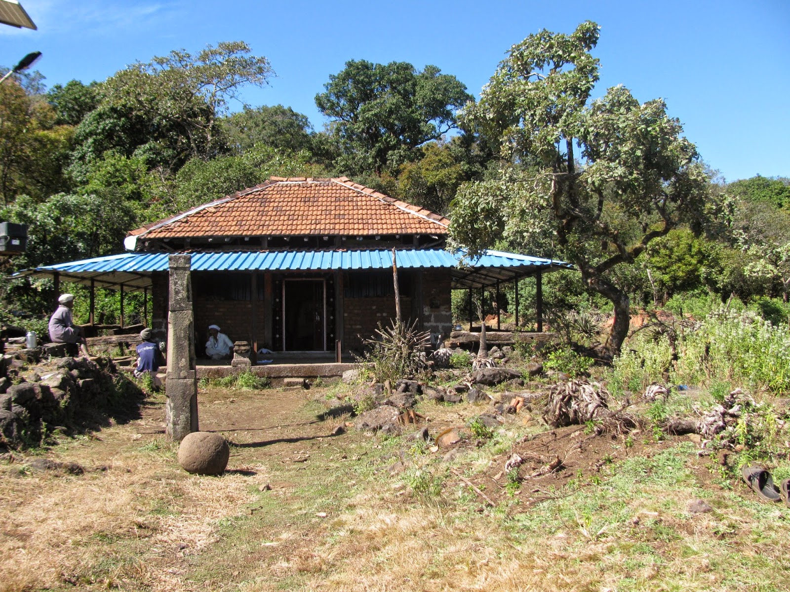 Weekend Nature Explorer: Trek Durg, Dhakoba, Amboli & Darya Ghat