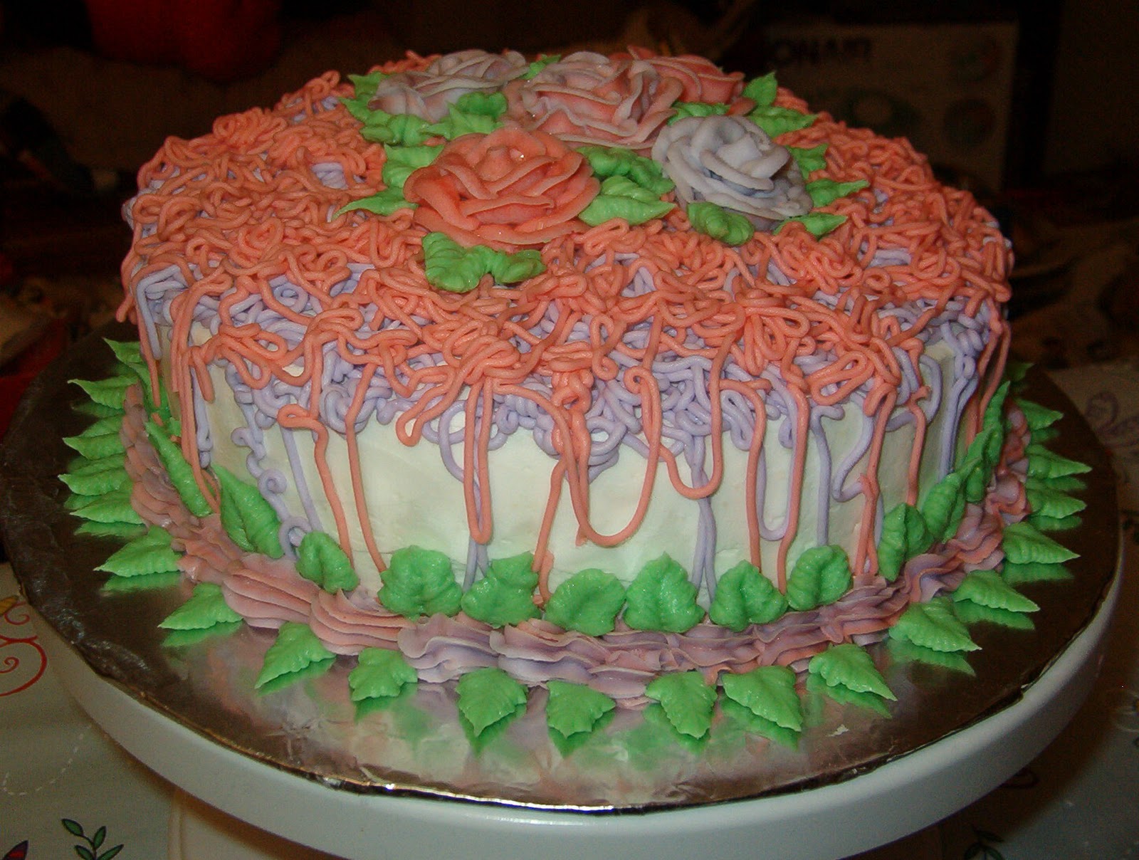 Missy's Homemaking Adventures: Quick Cake Decorating