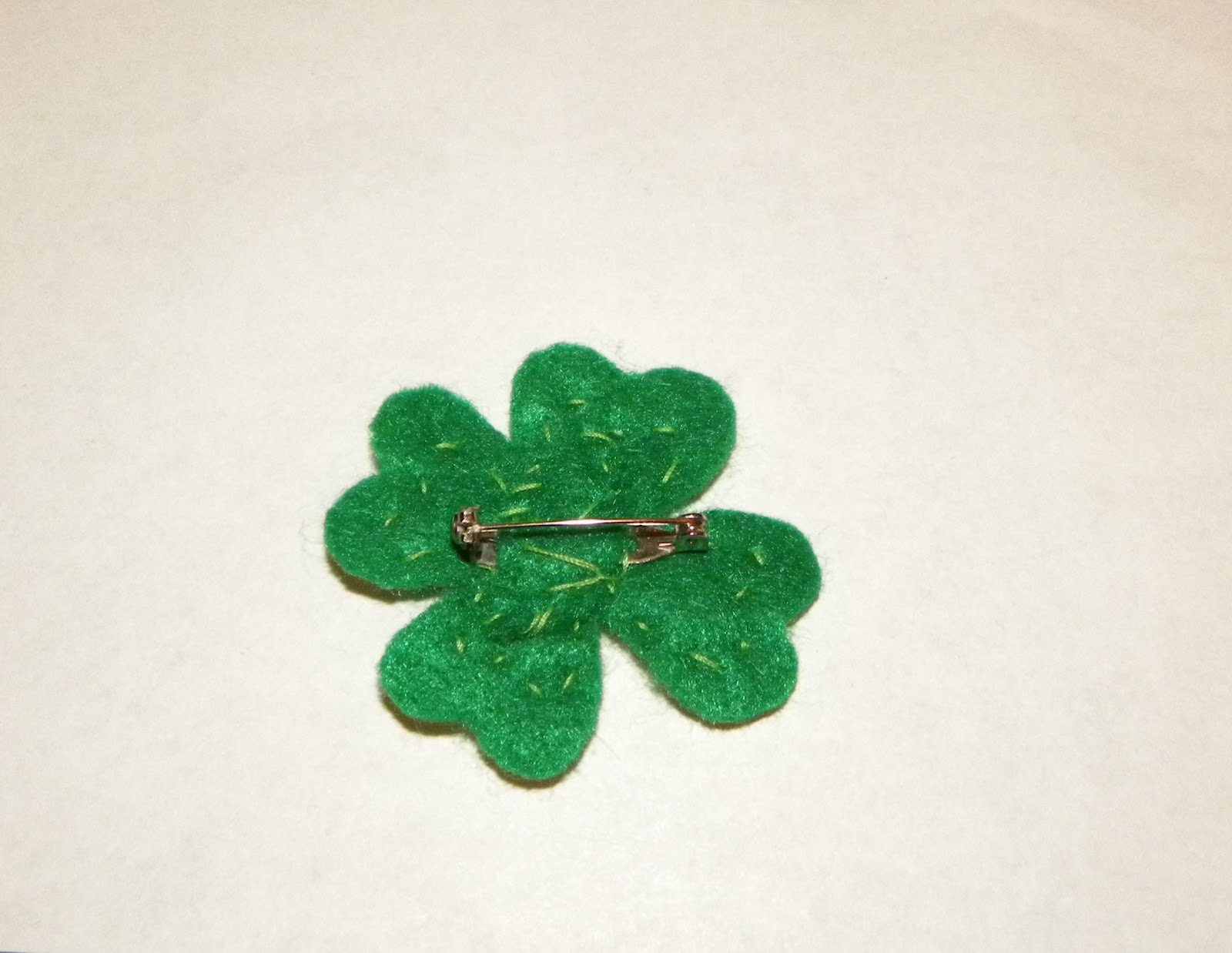 Obsessive Compulsive Randomosity: Four Leaf Clover Pin