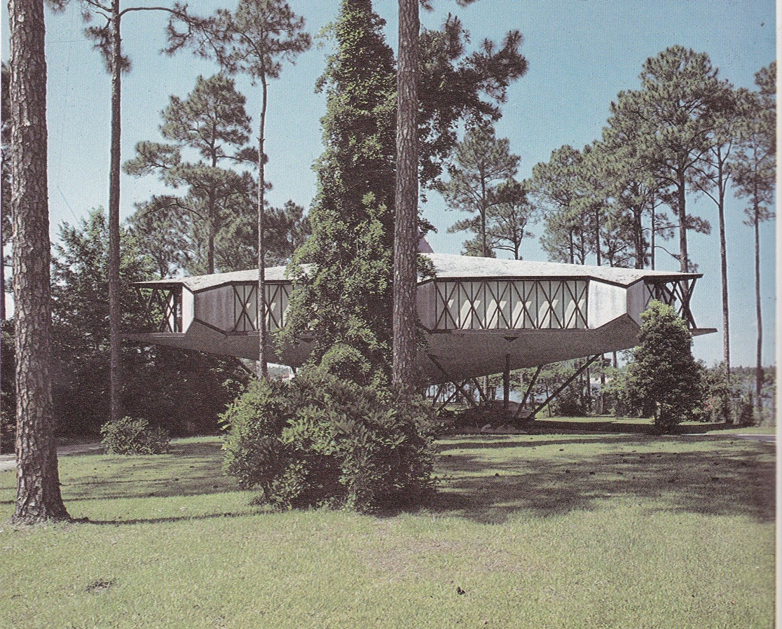 El Arquitecto Impenitente : LA INSOLITA ARQUITECTURA DE BRUCE GOFF