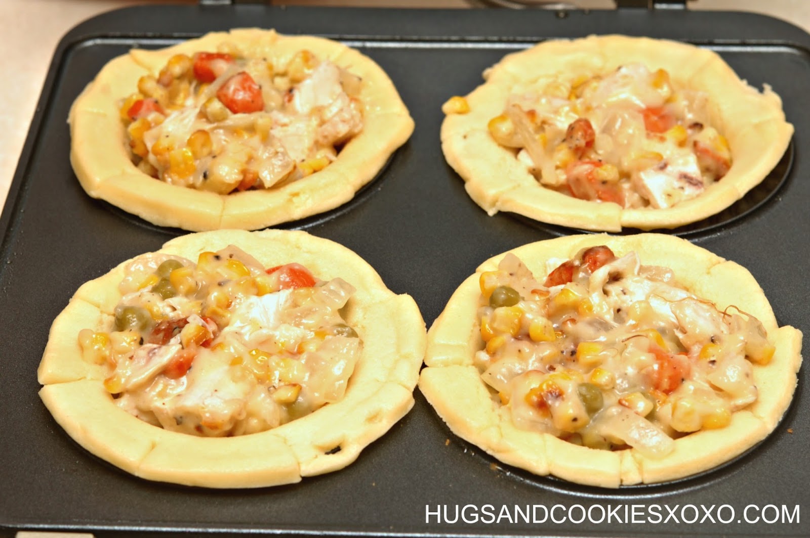 MINI CHICKEN POT PIES......OUTRAGEOUS! - Hugs and Cookies XOXO