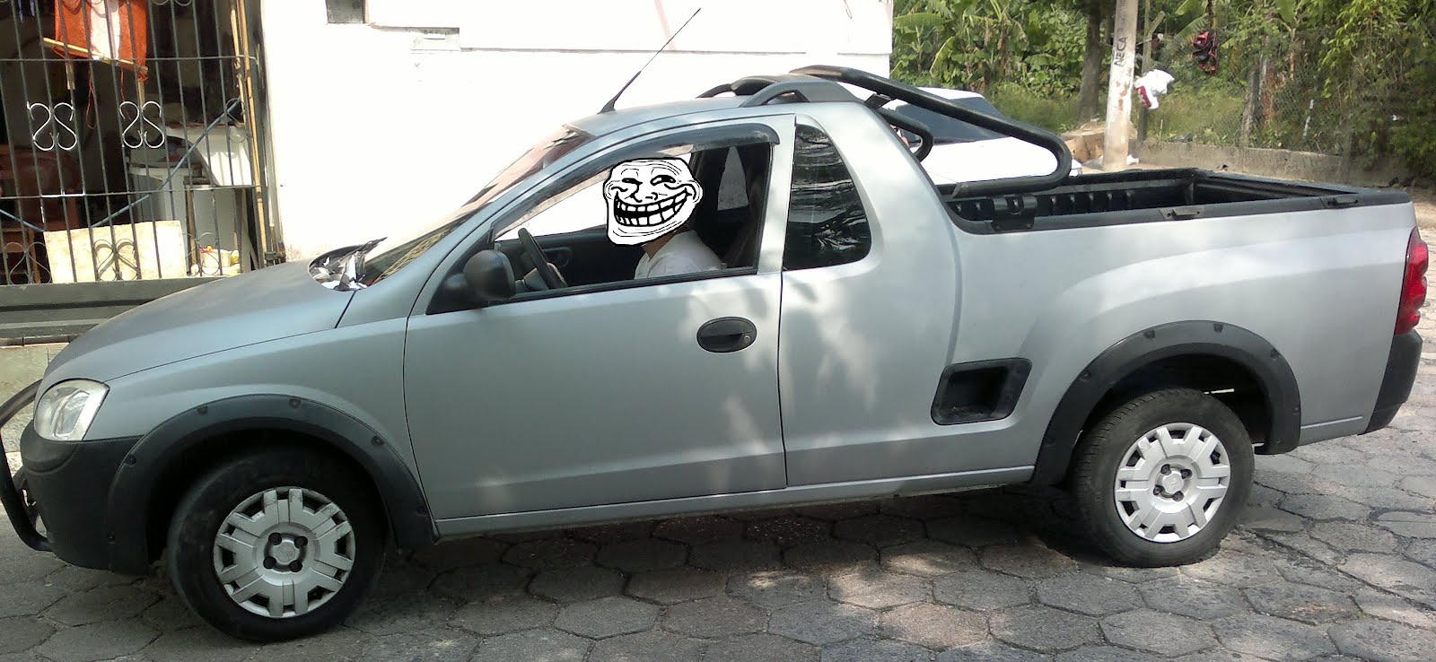 MP Envelopamento Automotivo: Envelopamento Montana - Prata Fosco