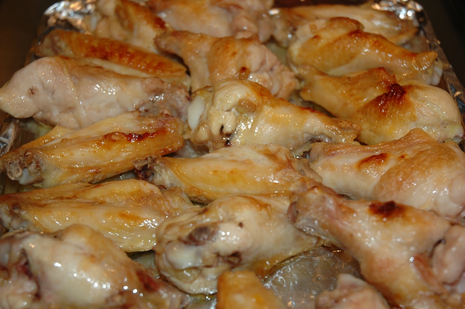 DeLish DeMaria: It's WINGS-Day again... Broiled Buffalo Wingettes