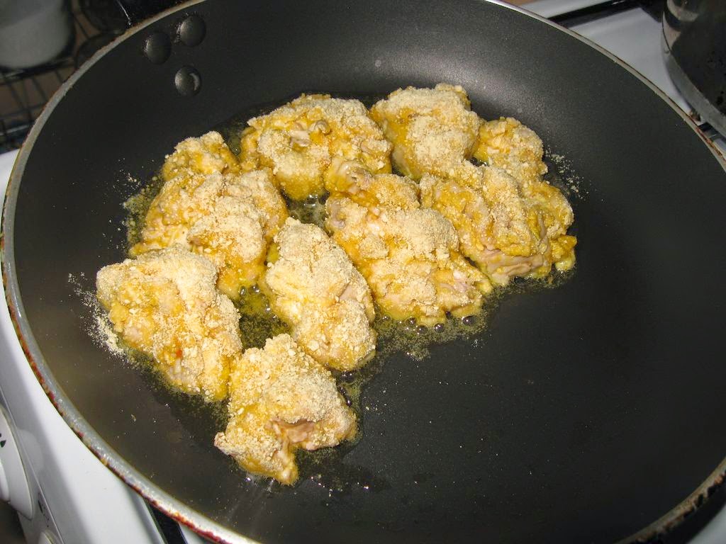 Adventures in Flavorland: Creier pane (Breaded pork brain) (Romanian)