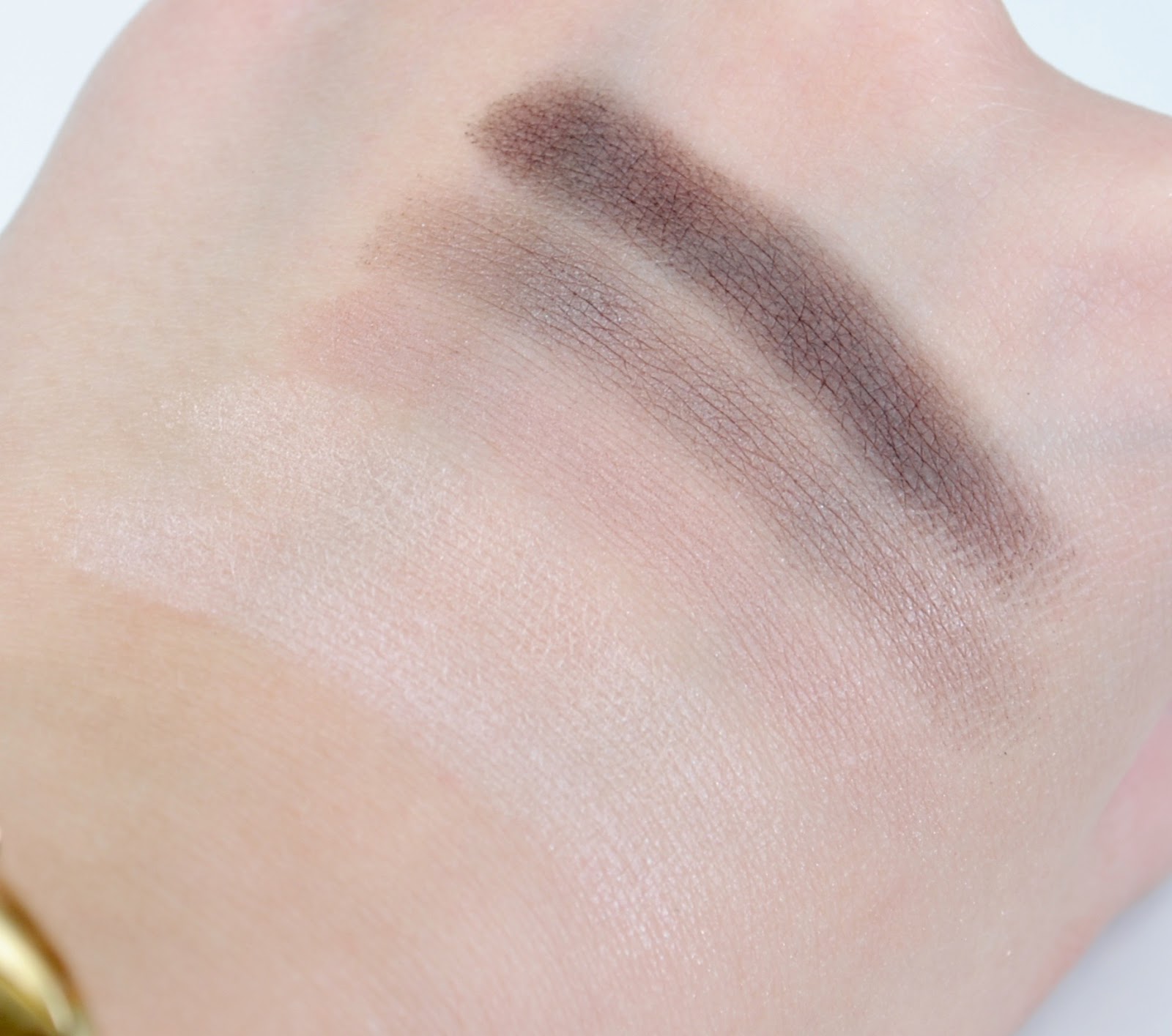 Beauty by Linda: Estee Lauder Color Envy Eye shadow palette Ivory Powder