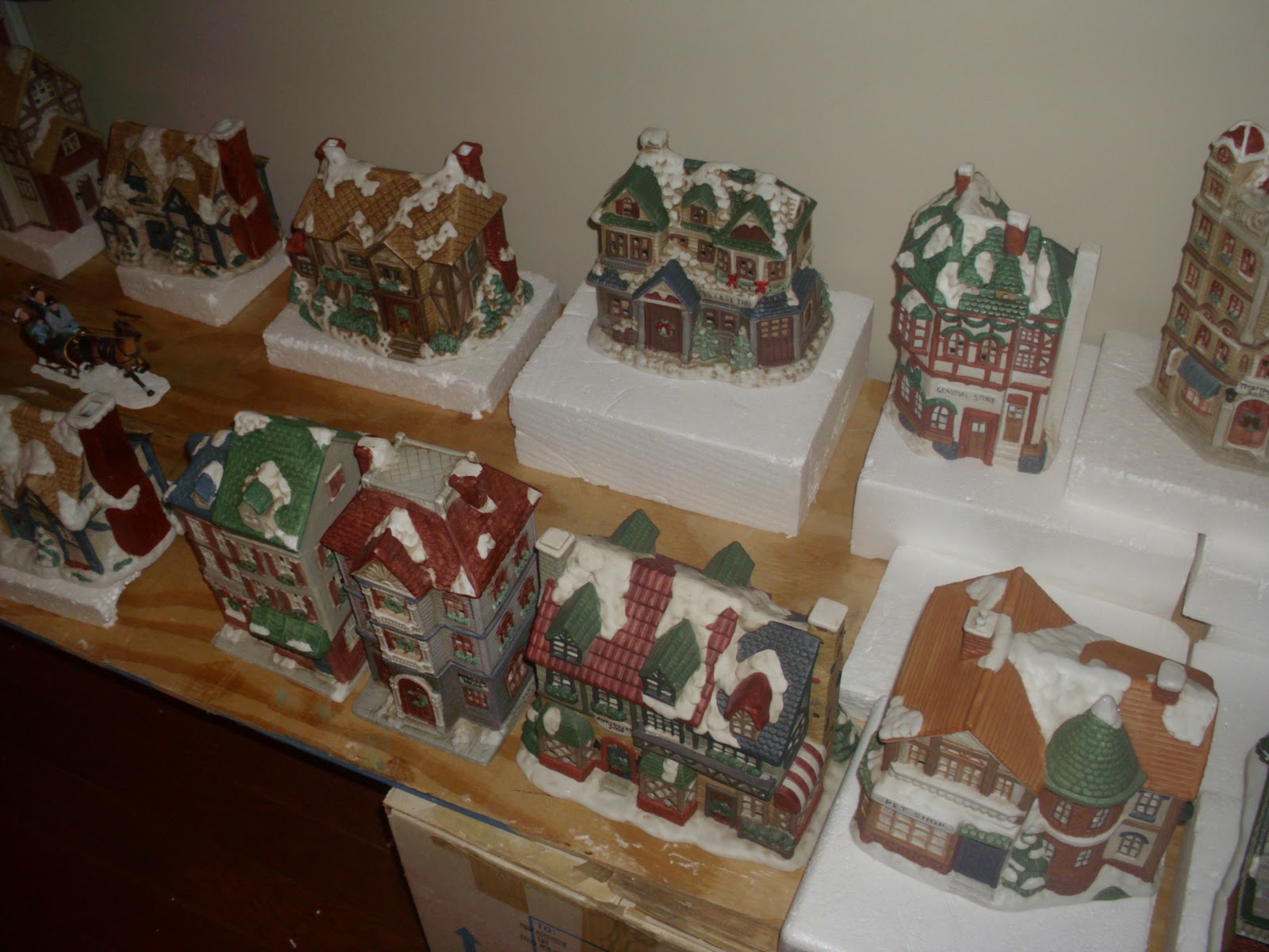 . Tulsa Tiny Stuff : How to set up a Christmas Village Part I