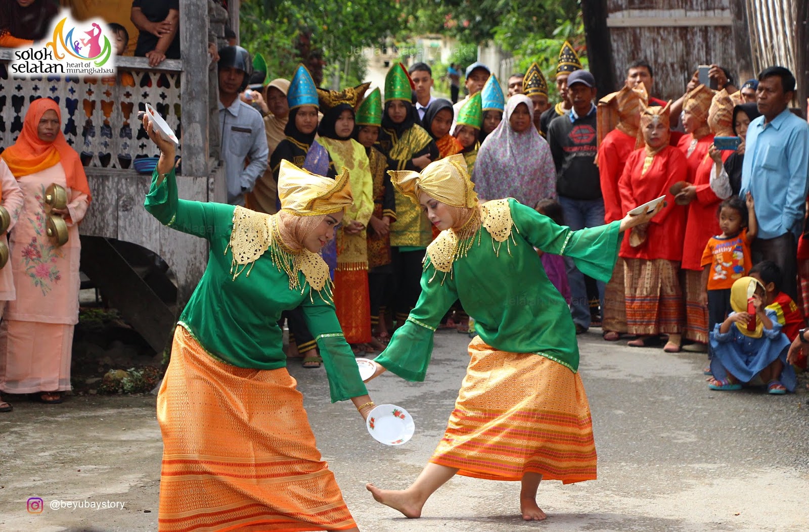 Jelajah Nagari Awak: Sensasi Minang Saisuak di Kampung Adat Saribu ...
