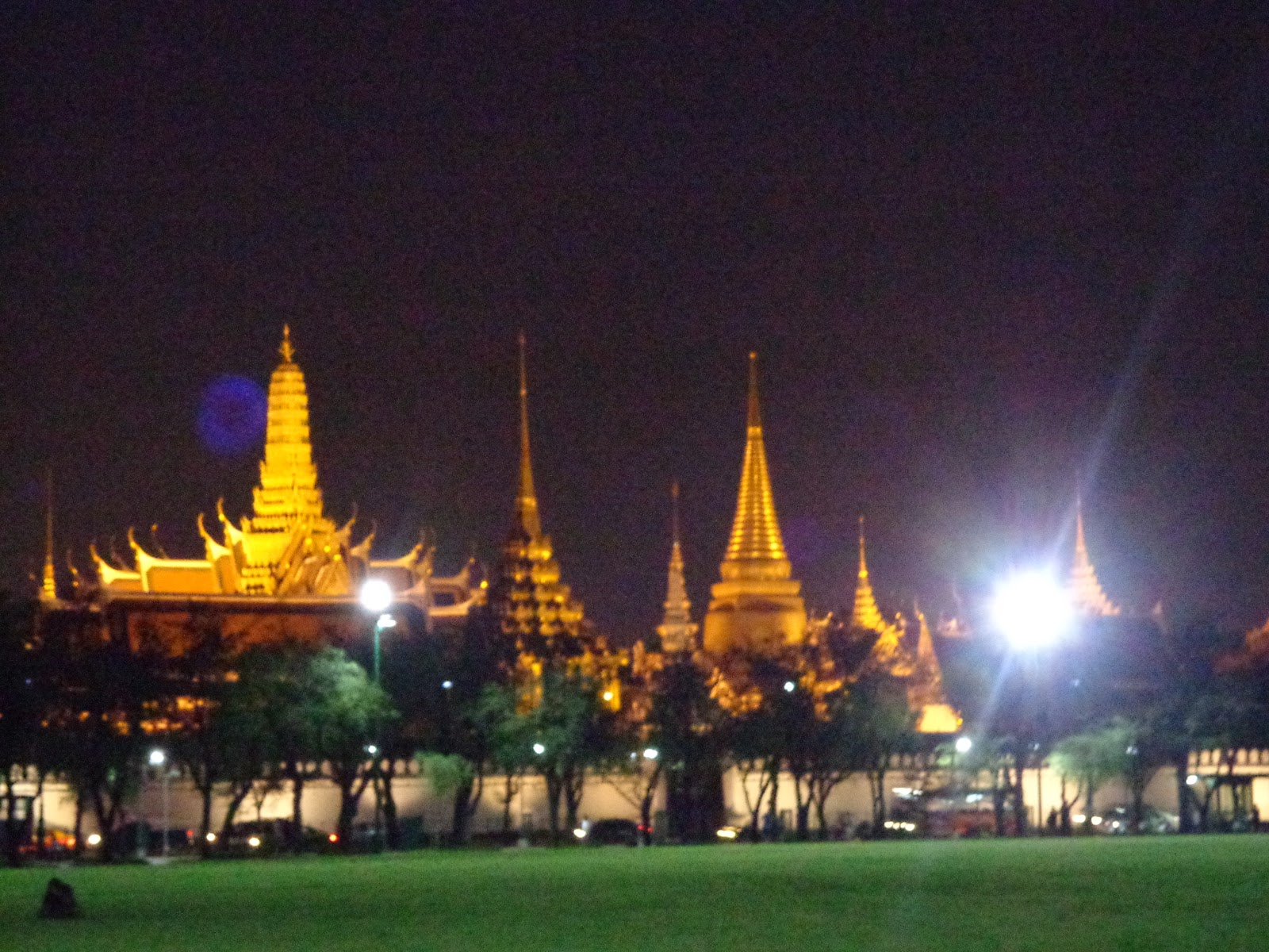 When the Lights Go Out in Bangkok - The Wandering Juan