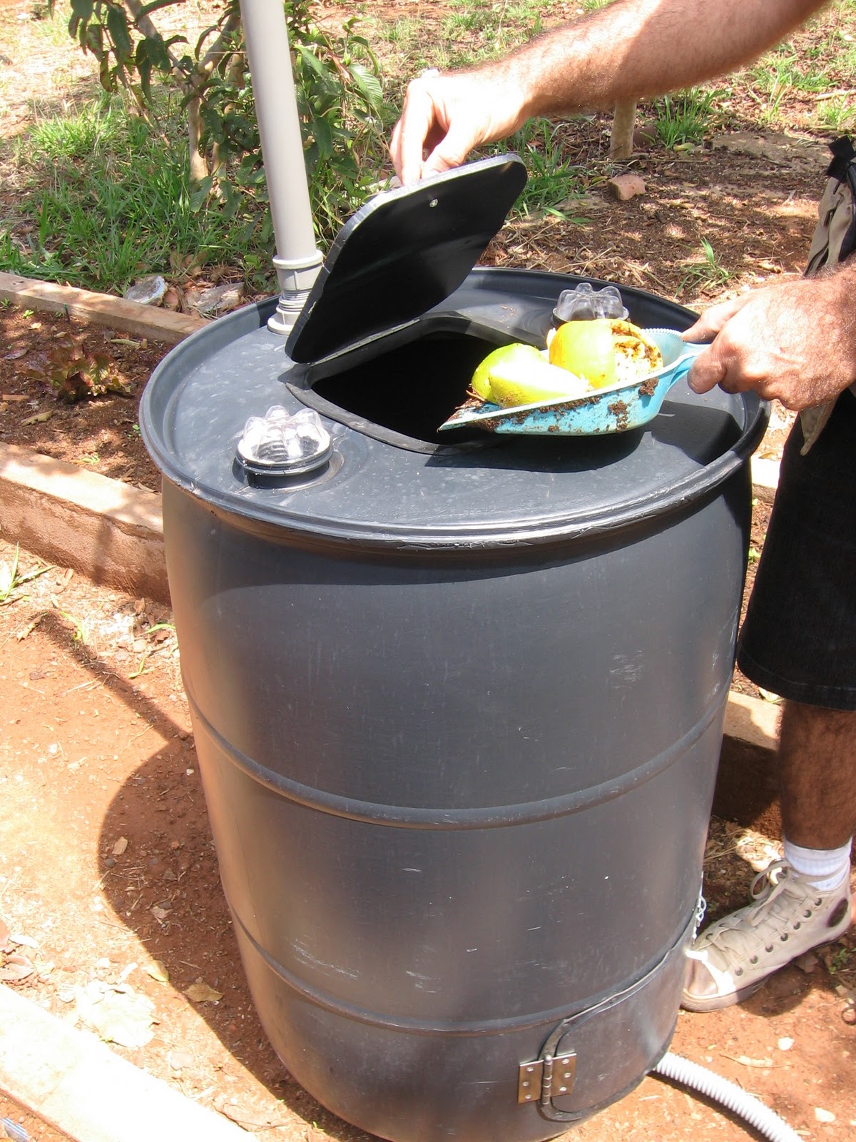 BIOARQUITETURA e SISTEMAS PRODUTIVOS: Compostagem orgânica