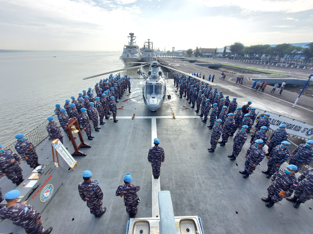 Pangkoarmada II Lepas KRI SIM-367 Bersama Satgas Maritime Task Force ...