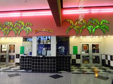 Walkabout With Wheels Blog: Watching Catching Fire at Cinemark Movies 8 ...