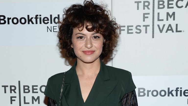 Alia Shawkat Hot Bikini Image Gallery, Images, Photos, Pics - Cinemagigs