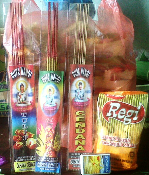 Jual Canang dan Bunga untuk perhotelan,Villa, Dan perusahaan lainya ...