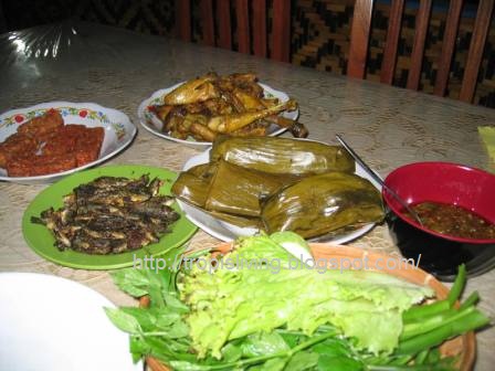 menu sehat murah meriah di RM. Mang YEYE subang ~ Uniquely Indonesia