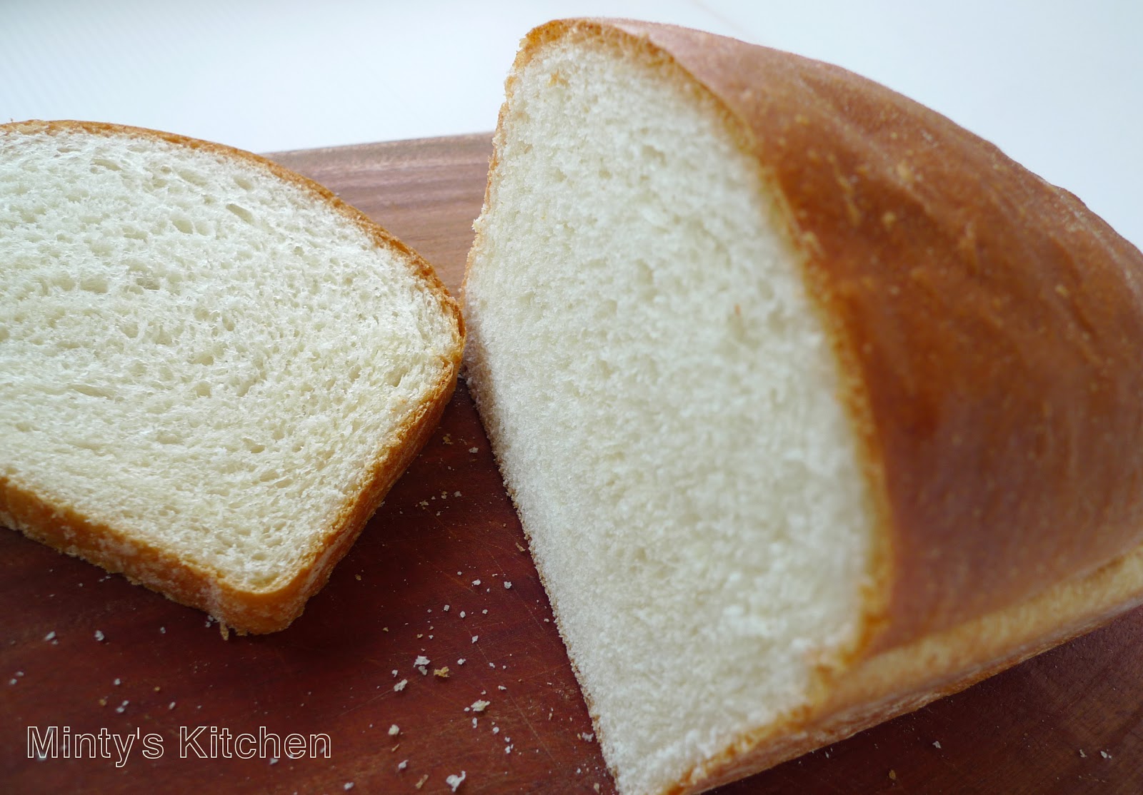 Minty's Kitchen: White Sandwich Loaf