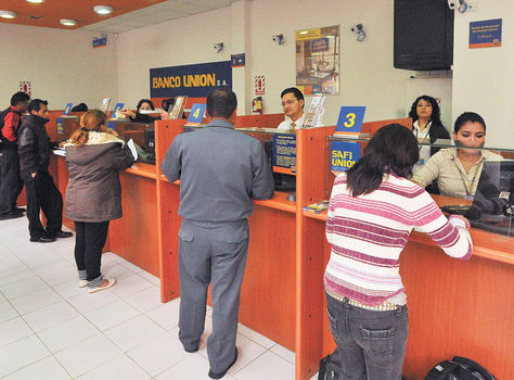FORMACION DE CAJERO BANCARIO y Atencion al Cliente